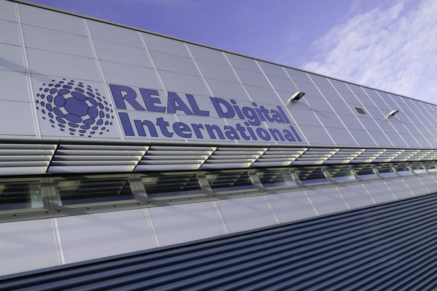 Universal Robot From RARUK Automation Helps Automate SIM Card Packaging ...
