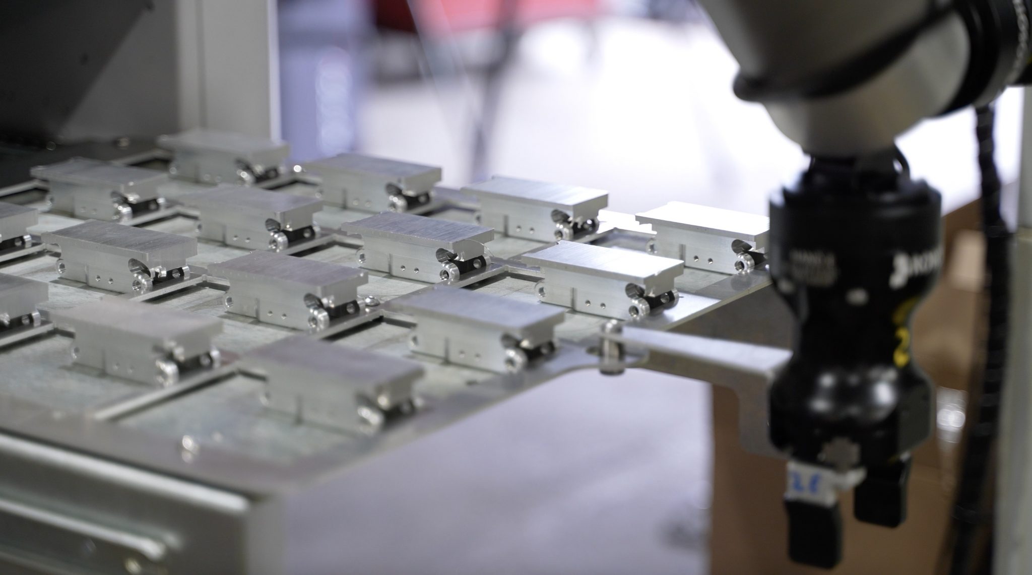 Robotiq Machine Tending Kit | RARUK Automation